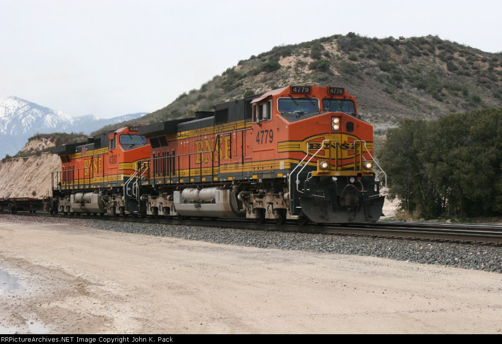 BNSF 4779